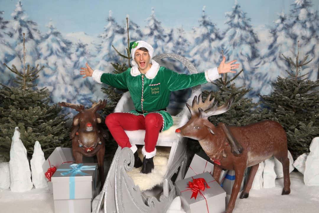 11 Great Christmas Party Photography Ideas