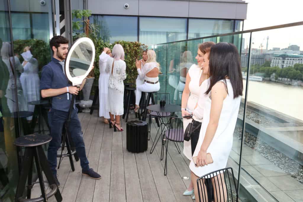 11 Great Christmas Party Photography Ideas