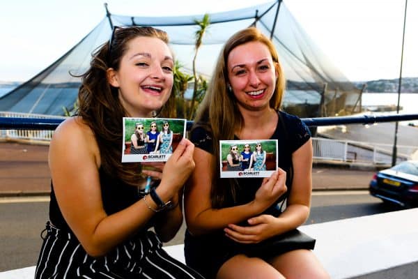 11 Great Christmas Party Photography Ideas
